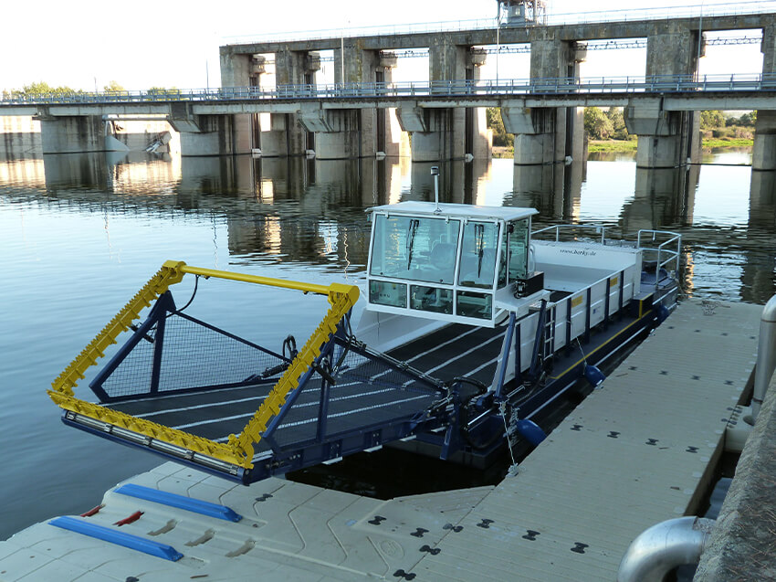 Berky Big Weed Harvester Triton 1500