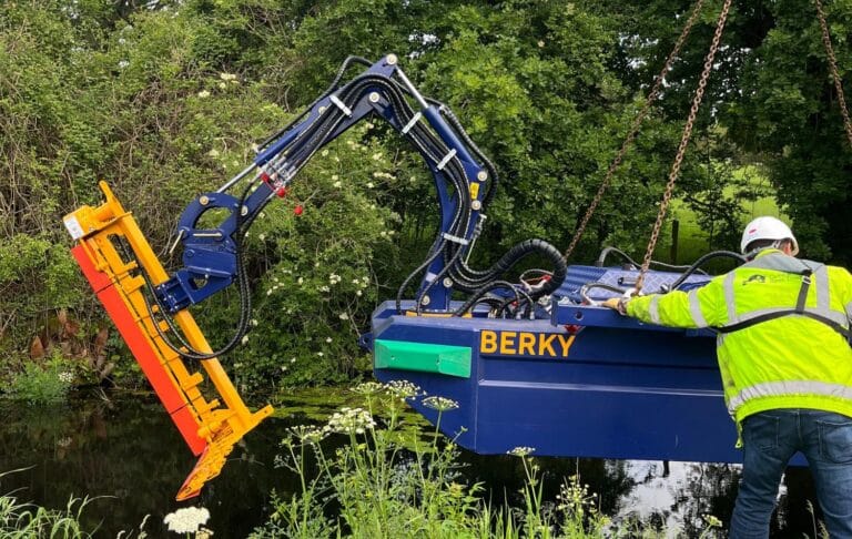 BERKY mowing boat NEREUS 200